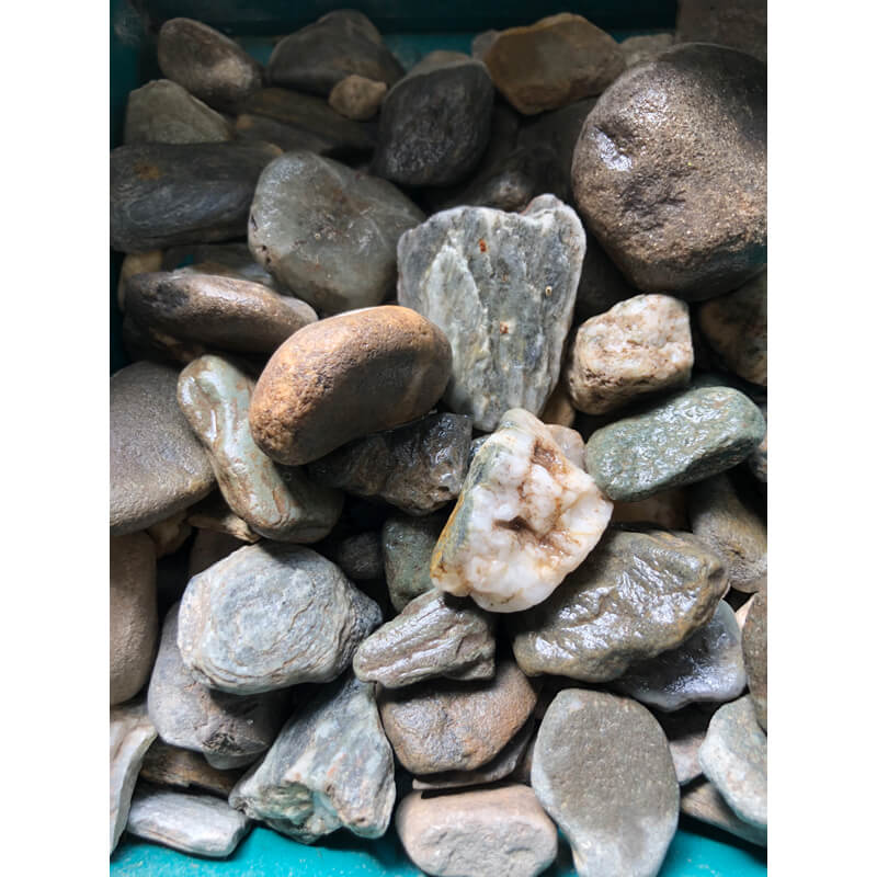 Pierre de rivière rustique - Plantes et Décor Latour